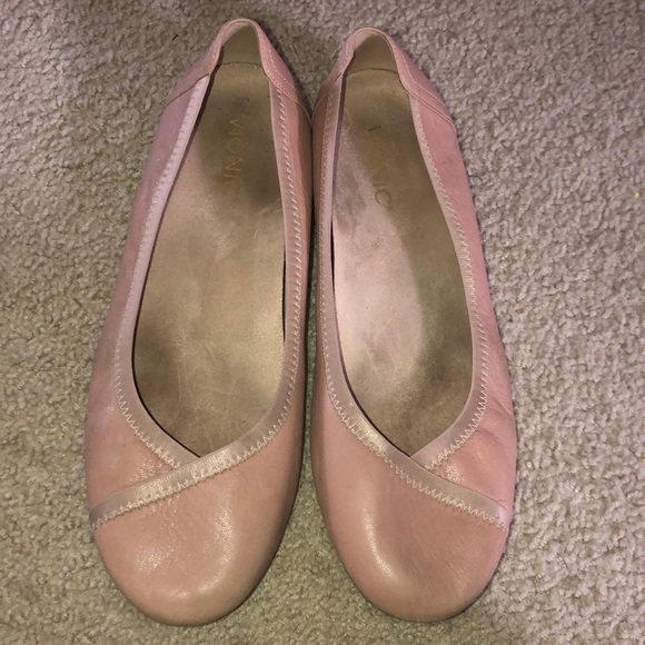 Vionic | Shoes | Vionic Womens Caroll Leather Ballet Flat Size 1 | Poshmark